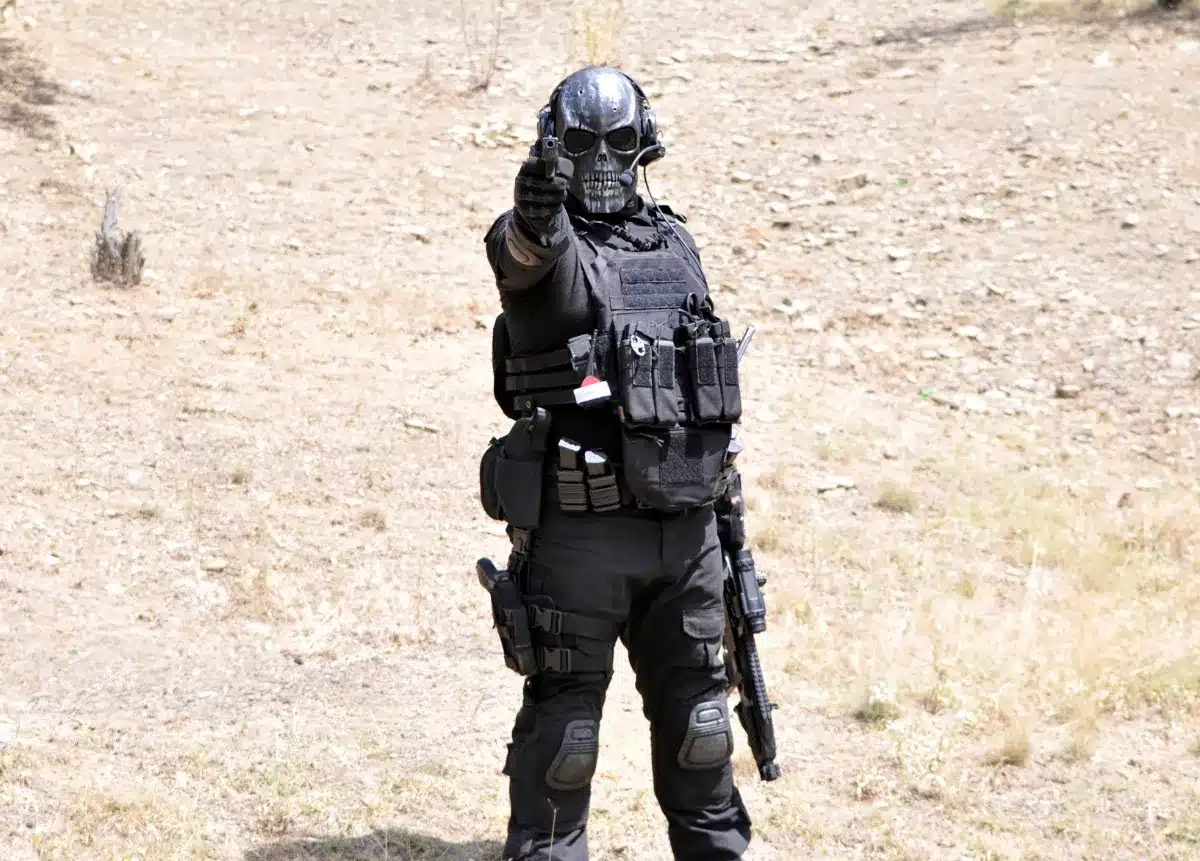 Cette nouvelle armure russe est capable d’arrêter des balles de calibre 50